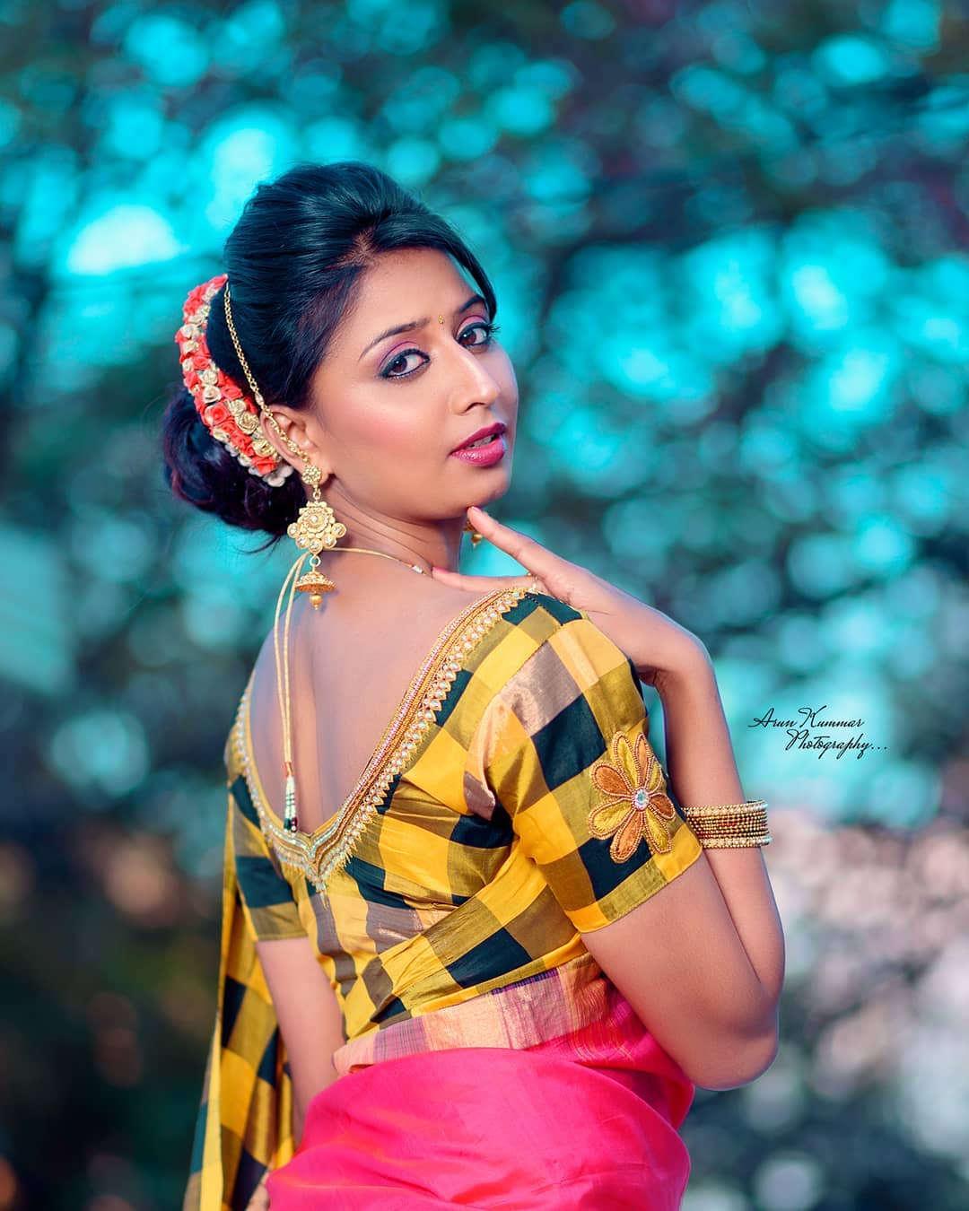 Shubha Raksha Biography, Age, Images, Height, Figure, Net Worth - Bioofy